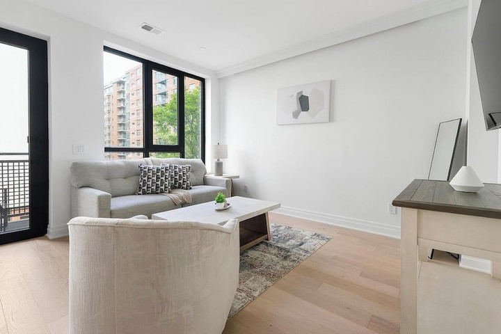 Landing | Chic 2bd In Logan Circle - State of Washington