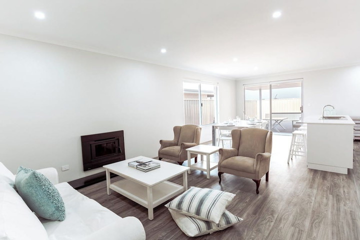 Dunsborough Escape -  King Bed & Chef's Kitchen. No General Cleaning Fees - Yallingup