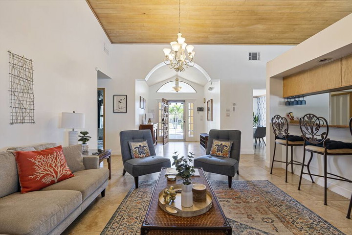 Beautiful River Front Home - Private Pool - Walk To Beach-kayaks - Cape Canaveral, FL