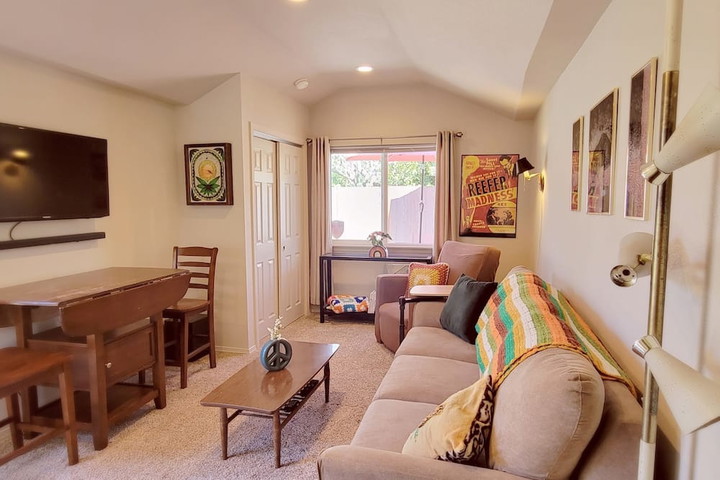Peaceful 1-bedroom Bungalow With Ac In Charming Milwaukie - Oregon