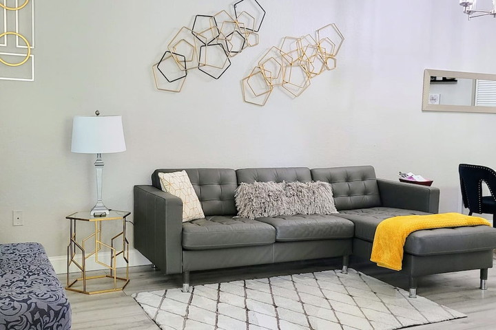 Modern Chic Center Tampa. Less Than 15 Minutes To Local Attractions And Stadium. - Tampa
