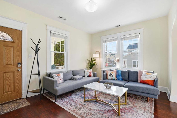 New! Dc Area Bungalow Near Shops And Dining - Alexandria, VA