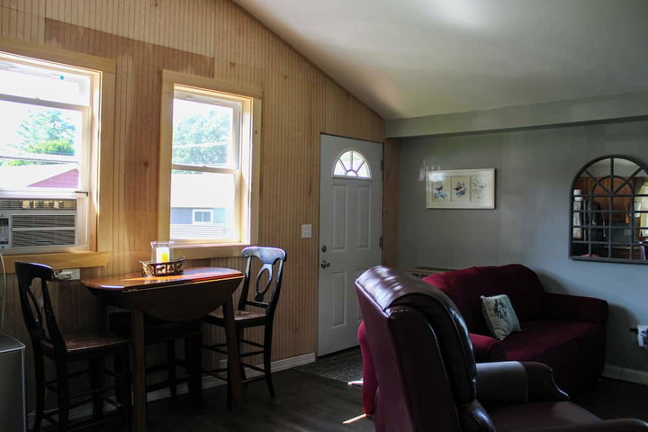 Charming 1-bedroom Cottage Lake Views/access, Malletts Bay Colchester, Ac, Wifi - Burlington, VT