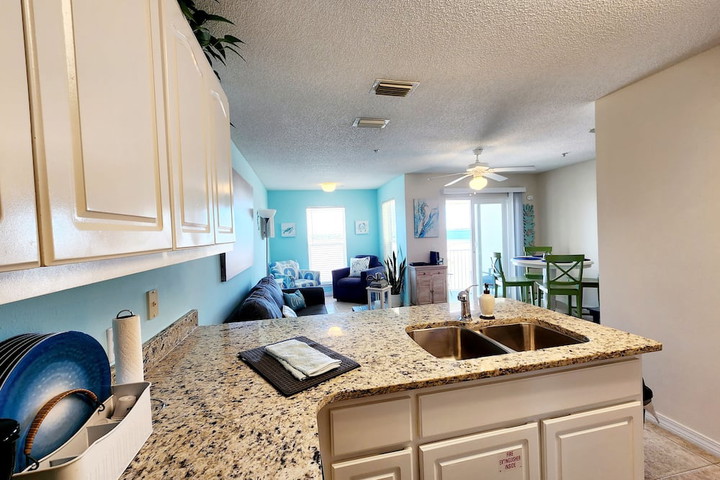 Sunsets Galore With Access To The Gulf And Sound Beaches! - Navarre Beach, FL