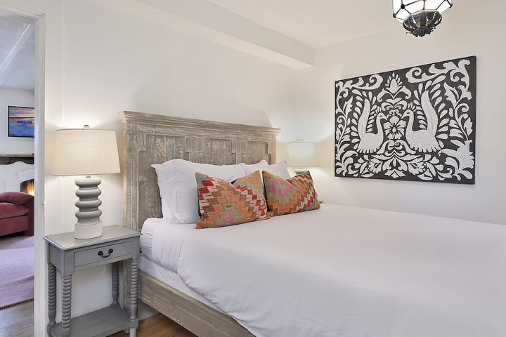 Tesuque Outpost | Casita F | Top Views In Santa Fe - Santa Fe, NM