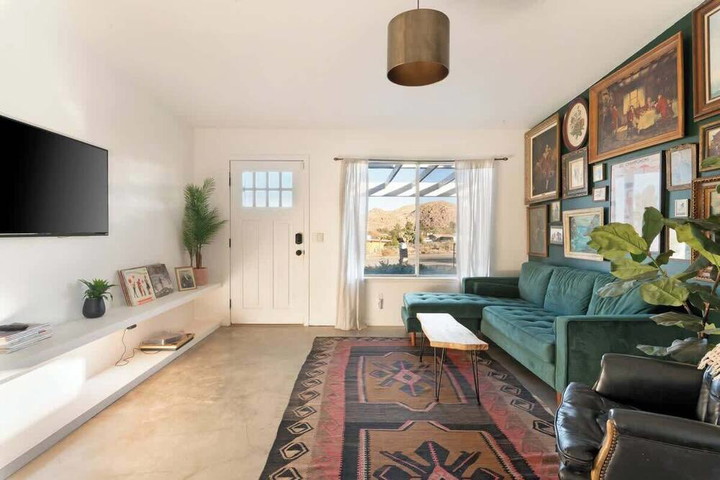 Private Pool, Hot Tub, 5 Minutes To Park Entrance! - Joshua Tree, CA