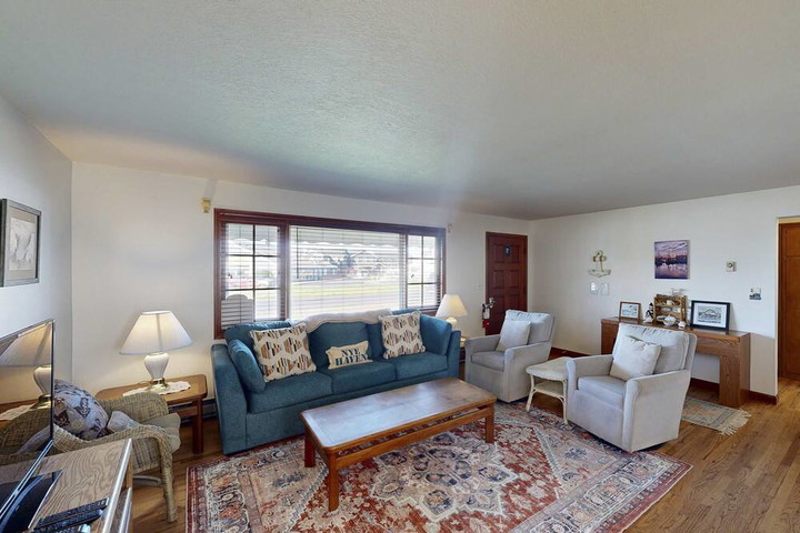 Charming Dog-friendly Condo With Ocean View - Close To Beach & Nye Shops - Newport, OR