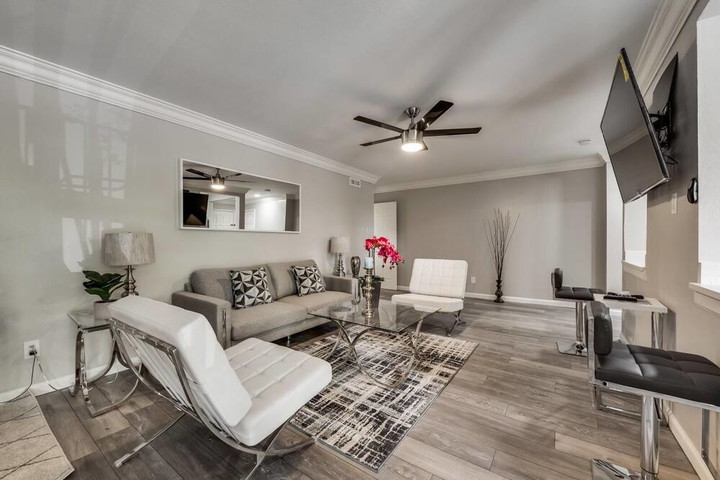 Gp54c-1 |G. Prairie Escape |2bd | Pool | Workspace - Fort Worth, TX
