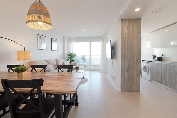 Global Vacacional: Moderno Apartamento De Dos Terrazas Con Vistas Al Mar Y A La Montaña. - Puzol