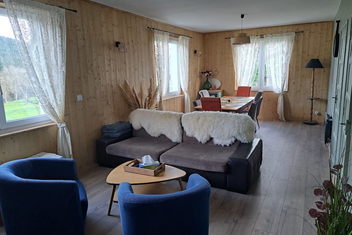 Maison à La Campagne Ardéchoise, Refait à Neuf, 8 Couchages - Les Estables