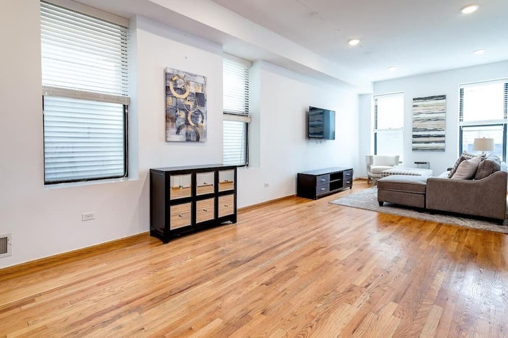 Central Chicago Suite2 Access To Patio! - Evanston, IL