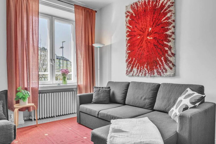 Red Bauhaus | Kamppi Square | 35m Tram/bus, Wi-fi - Helsinki