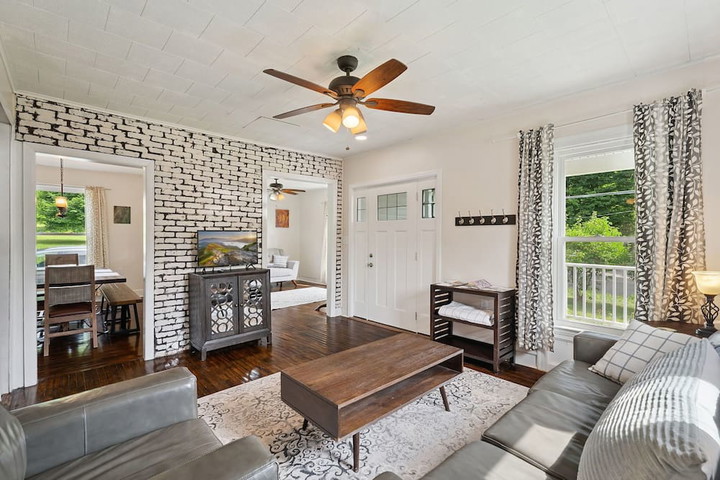 A Peaceful Retreat Just Off The Seneca Lake Wine Trailclose To 20+ Wineries And Smith Parks Lakeside Fun. - Dundee, NY