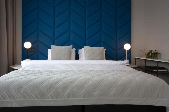 Midtown Reykjavik - Double Room With Balcony - Reykjavík