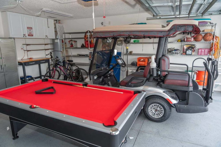 Heated Pool, 4 Seater Golf Cart, Life Style Id's - The Villages, FL