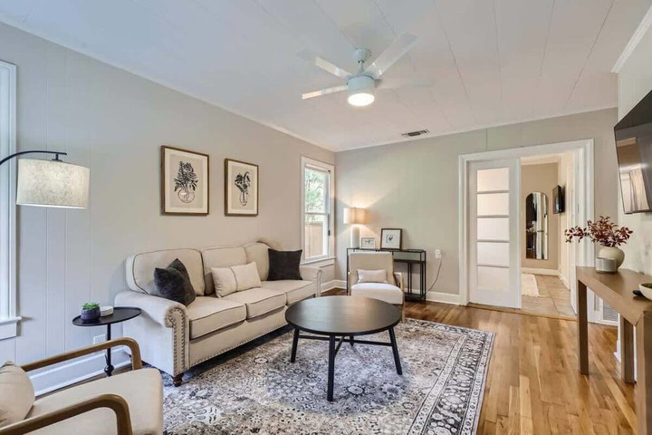 Sweet Sage Cottage In Old Town Close To The Square - Georgetown, TX