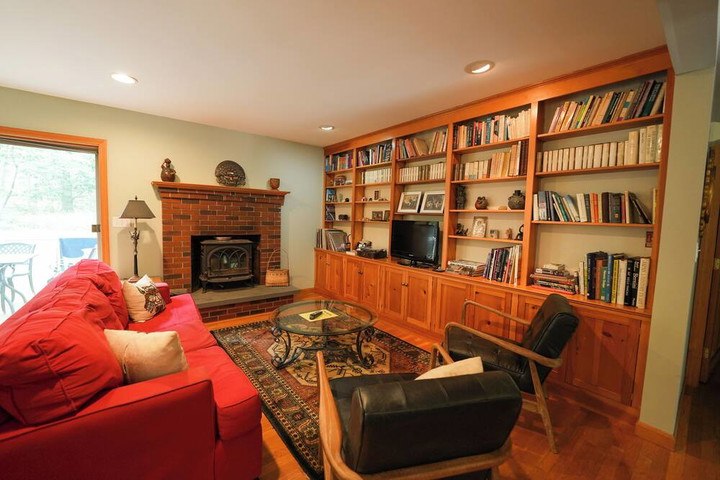 Private Ogunquit Woods Retreat, Sleeps 12 Plus, 15-20 Minute Walk To Beach - Ogunquit, ME