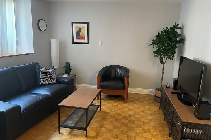 Downtown Montreal Condo, So Close To Everything Your Heart Desires Yet Quiet! -