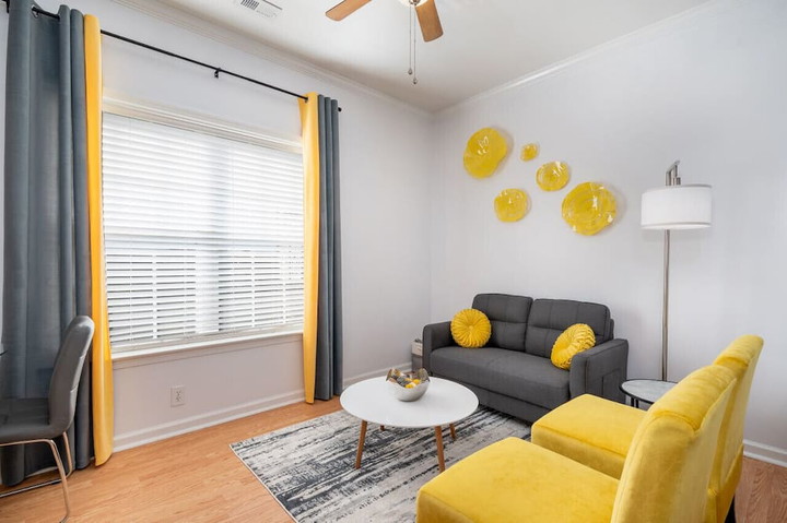 Sunny Daze · Sunny Daze- Chic Condo In Concord Close To Nascar - Harrisburg, NC