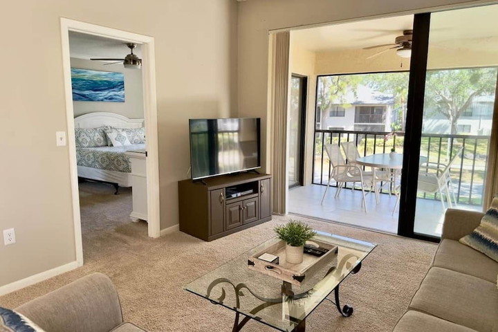 Eh-near Beaches And Img, Pool, Tennis, Pickleball - Bradenton, FL