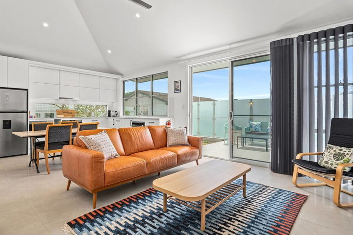 White Beach - Whole Property - Terrigal