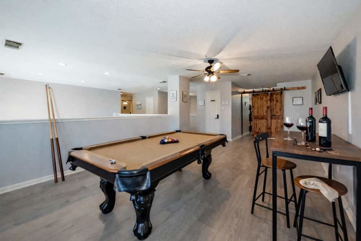 Ob King Bed Oasis W/ Heated Pool & Spa | Sleeps 22 - Houston, TX