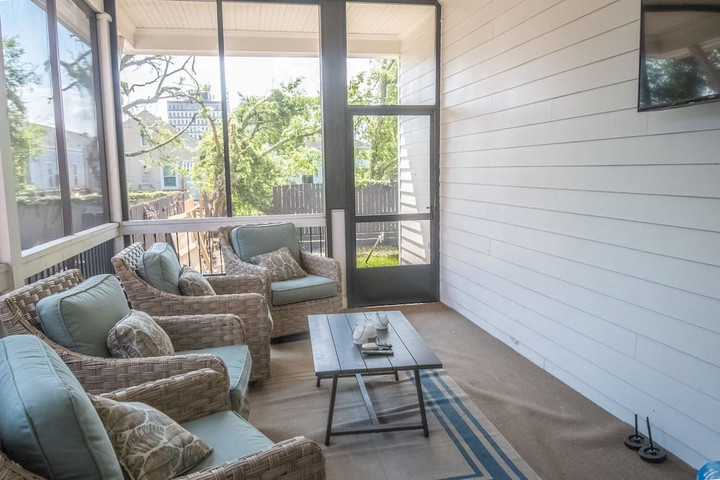 Mid City Gorgeous Custom 4/3 One Block From Street Car - Gretna, LA