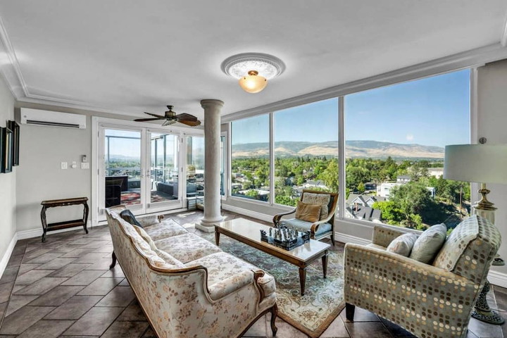 Reno Penthouse | Private Balcony | Mountain Views - Reno, NV