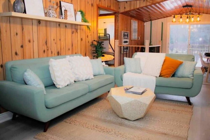 The Mara Waterfront Cottage, Muskoka - Huntsville