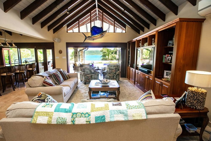 Beach Front, 4 Bedroom, Luxury Villa With Pool.  Close To English Harbour. - Antigua and Barbuda