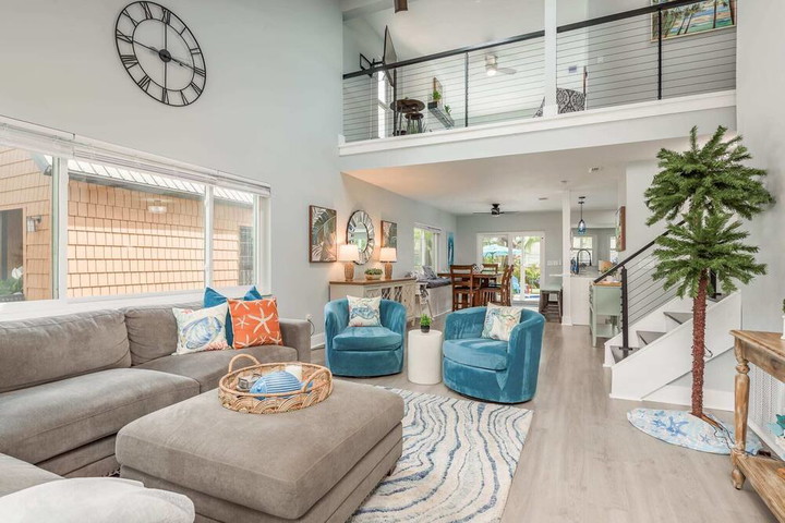 Tropical Oasis Retreat In Tarpon Springs - Tarpon Springs, FL