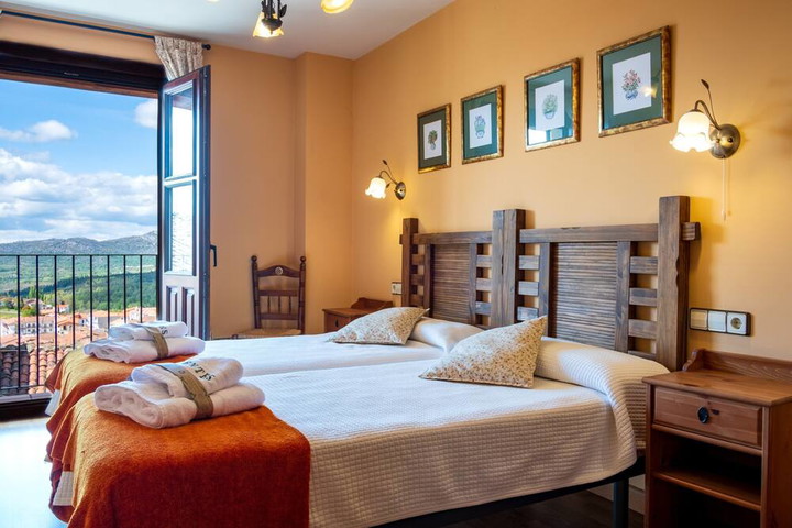 Maison De Campagne "Las Puentes 2" Avec Vue Sur Les Montagnes, Jardin Privé Et Wi-fi - Candelario