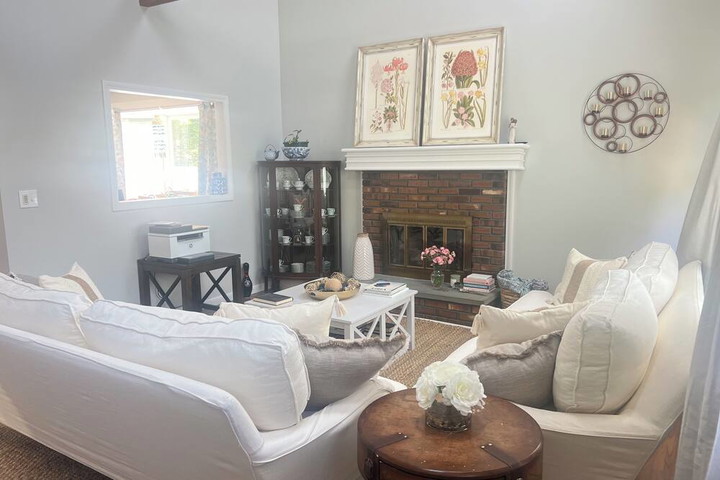 Peaceful And Relaxing Cape Cod Ranch Located 7 Min. From The Beach. - Falmouth, MA