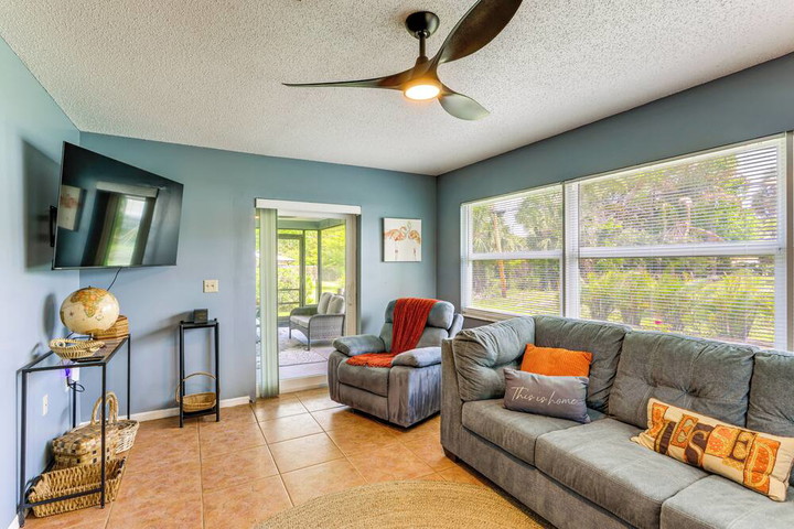Private Yard, Lanai! Pet-friendly Fort Pierce Home - Vero Beach, FL