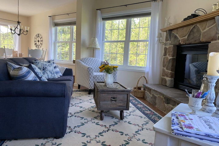 Charming Cottage In Private Lake Community (Pet-friendly!) - Catskill, NY