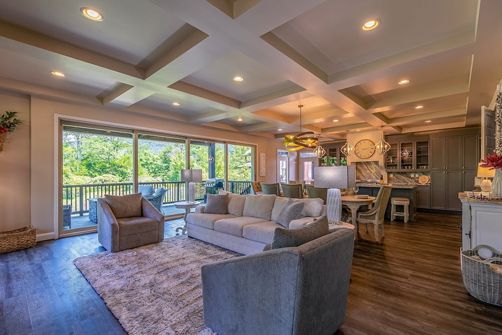 Natures Blessings - 3 King Suites! Hot Tub, Golden Tee, Arcade, Massage Chair, Firepit! - Banner Elk, NC