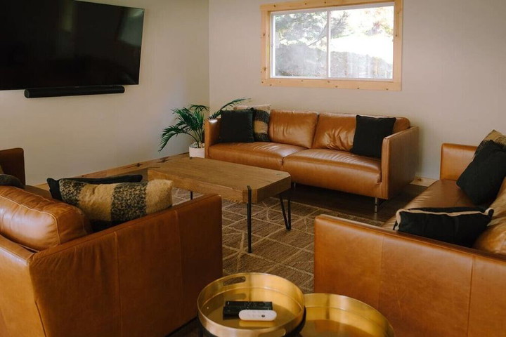 Fairbank Lake Cottages - Main Lodge - Sudbury