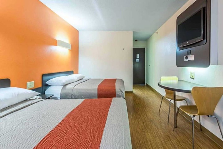 2 Queen Beds|mobility Accessible Tub Ns - Carmel, IN