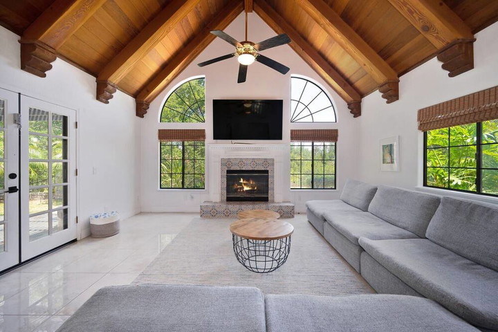Casa Fuerte - Valley Estate W Pool, Hot Tub, Sports Court - Murrieta, CA