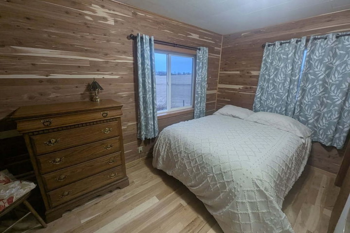 Private, Cozy, Driftless 2br Farmhouse On 80 Acres, 2 Miles From Viroqua, Wi - Viroqua, WI
