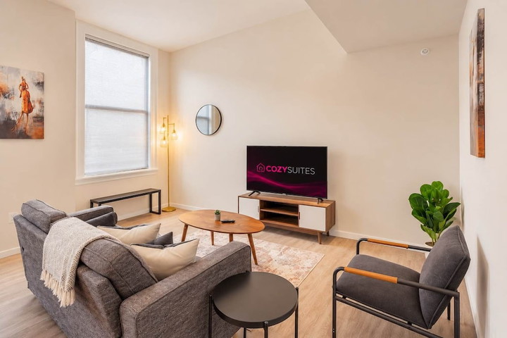 Cozysuites Sky Central #3 - Covington, KY
