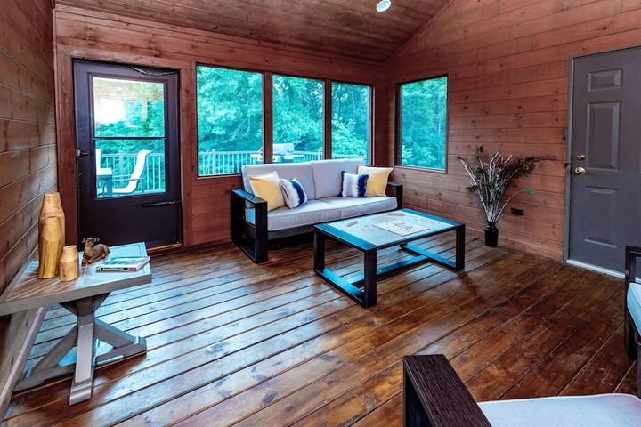 Just Added Hot Tub!/log Home Luxury With Comfort Defined/moonbeam Views! - Galena, IL