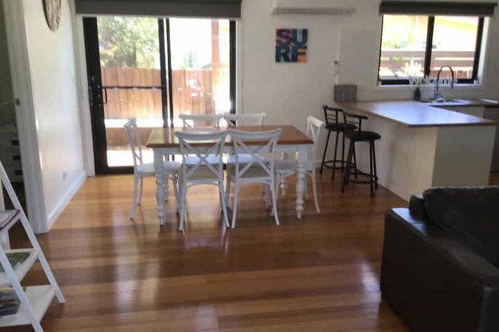 Seabreeze Escape | Pet-friendly Coastal Retreat | Sleeps 8 | Walk To Beach - Cape Paterson