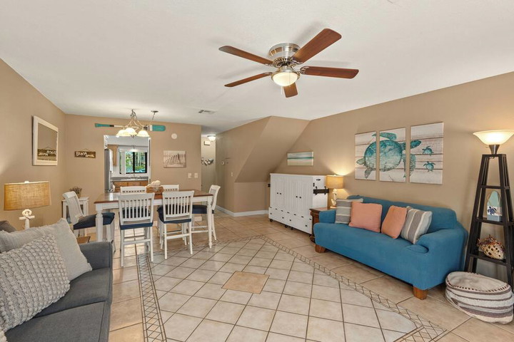 Pcb Condo Near Pier Park + Pool + Pickleball Court | Beachwalk 10b By Avantstay - Panama City Beach, FL
