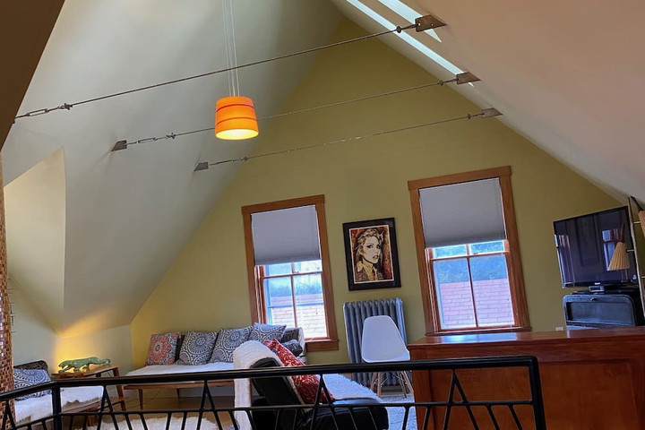 Lovely Private Carriage House On Historic Property - Warwick, RI