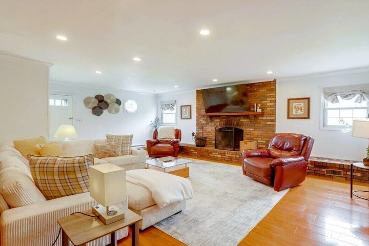 Spacious 5-bedroom House With Huge Backyard To Host Your Next Wedding/event - New Brunswick, NJ