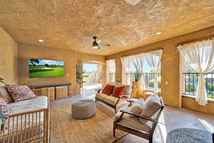 Temecula Wine Country Oasis: Pool, Jacuzzi, Pickleball, Mini Golf - Temecula, CA