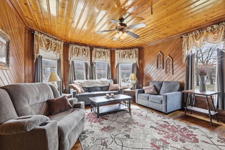 Cozy & Spacious 4br Home | Sleeps 10 To 14 - Bristol, TN