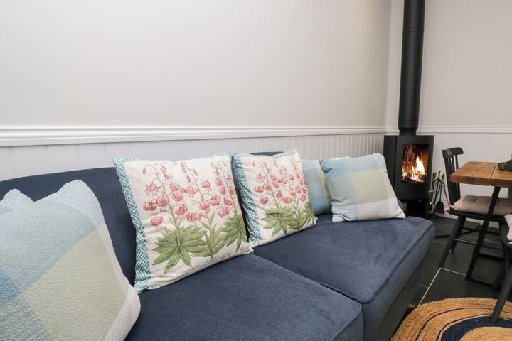 Pippins, Pet Friendly, With Open Fire In Hawkshead - コニストン