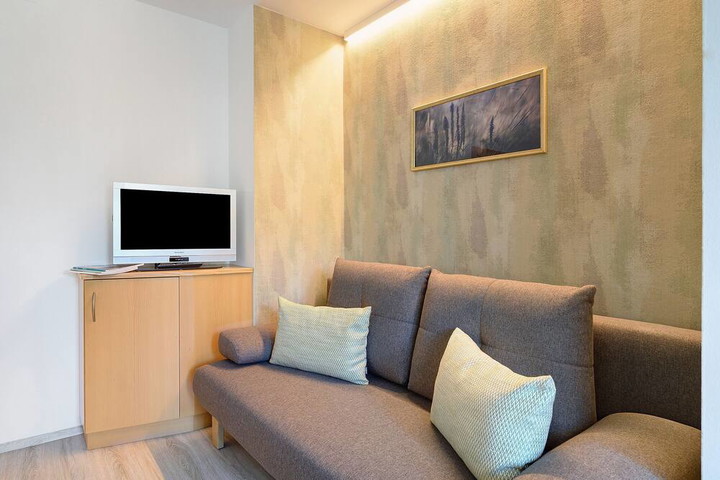 Apartment "Eschenleit Garden View" With Balcony And Wi-fi - Lana